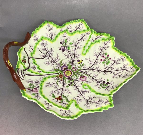Worcester Leaf Dish - W W Warner Antiques